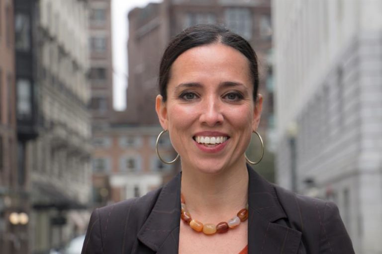 La senadora latina Sonia Chang-Díaz pone mira en gobernación de ...