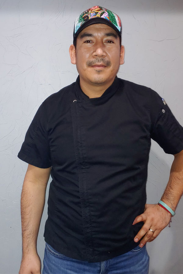 David Piña se prepara para festejar y para la tamaliza del 2 de febrero ...
