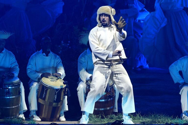 Bad Bunny y empresa Vibee presentan en San Juan la experiencia ...
