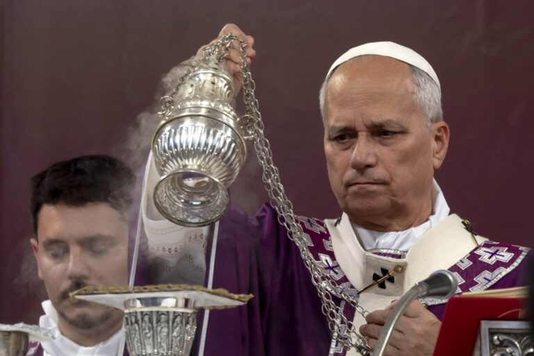 El papa pide promover el diálogo ante el clamor de guerra que resuena ...